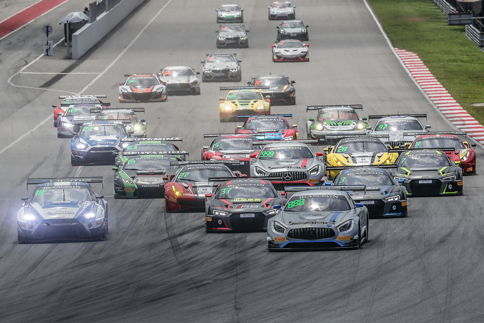 GruppeM’s Bosi and Marciello seal Race 2 victory at Sepang | GT World ...